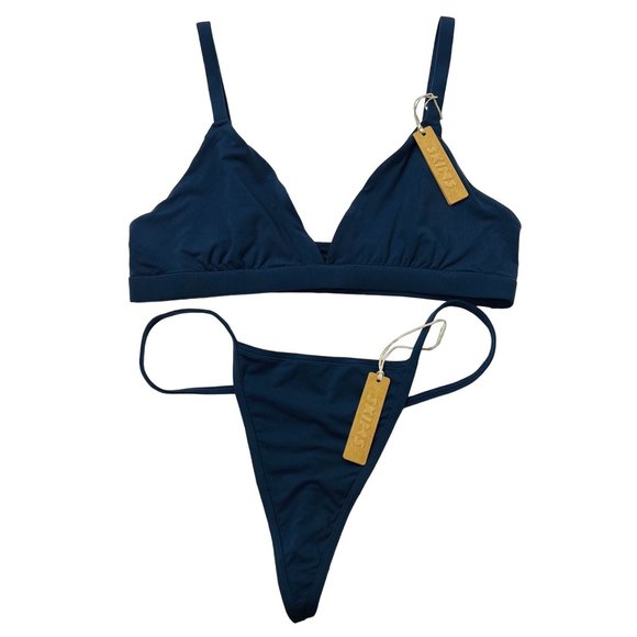 SKIMS | Intimates & Sleepwear | Skims Fits Everybody Triangle Bralette ...